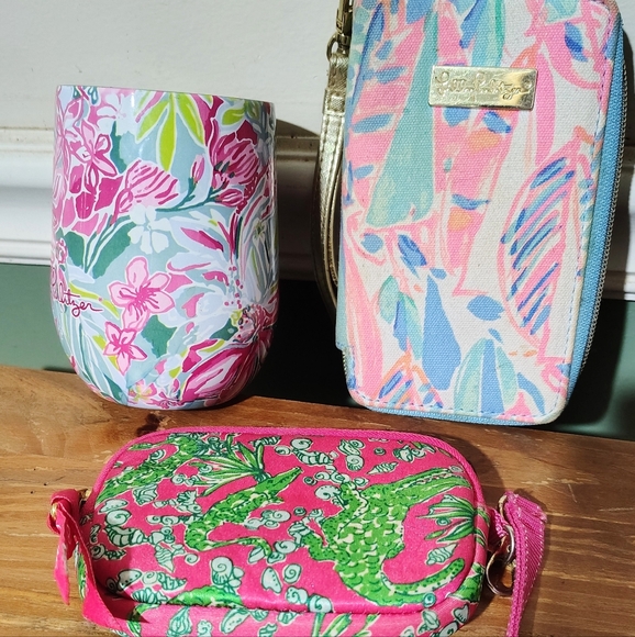 Lilly Pulitzer | Accessories | Lilly Pulitzer Wallet Wristlet Tumbler ...